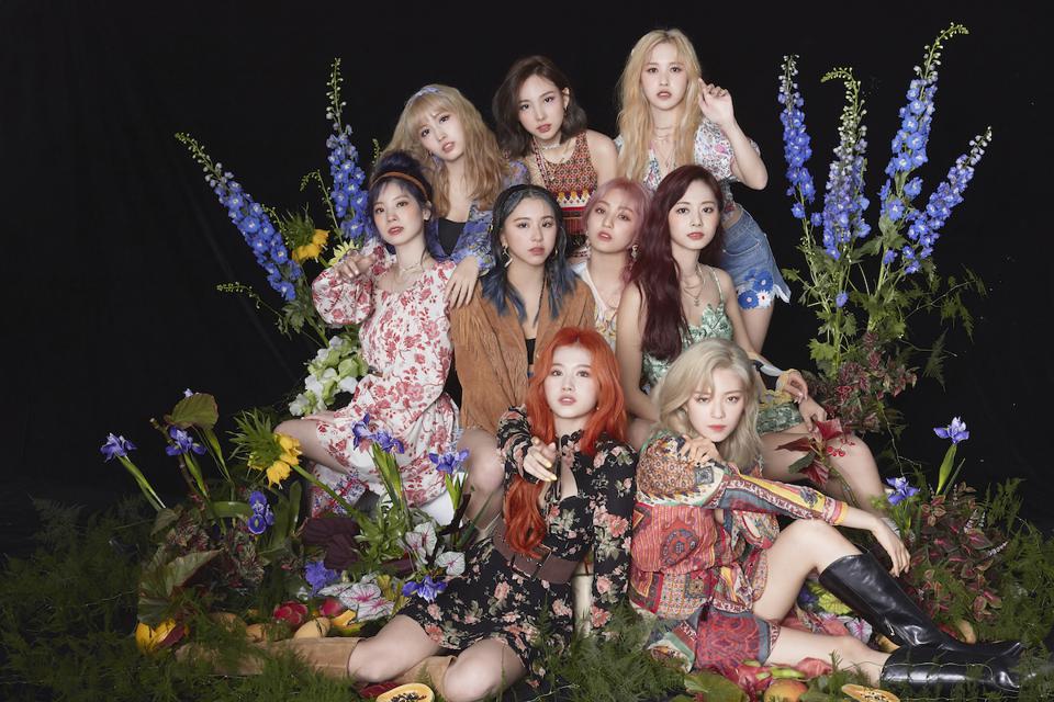 Music Video Review – Twice ‘More & More’ - Life Bloom